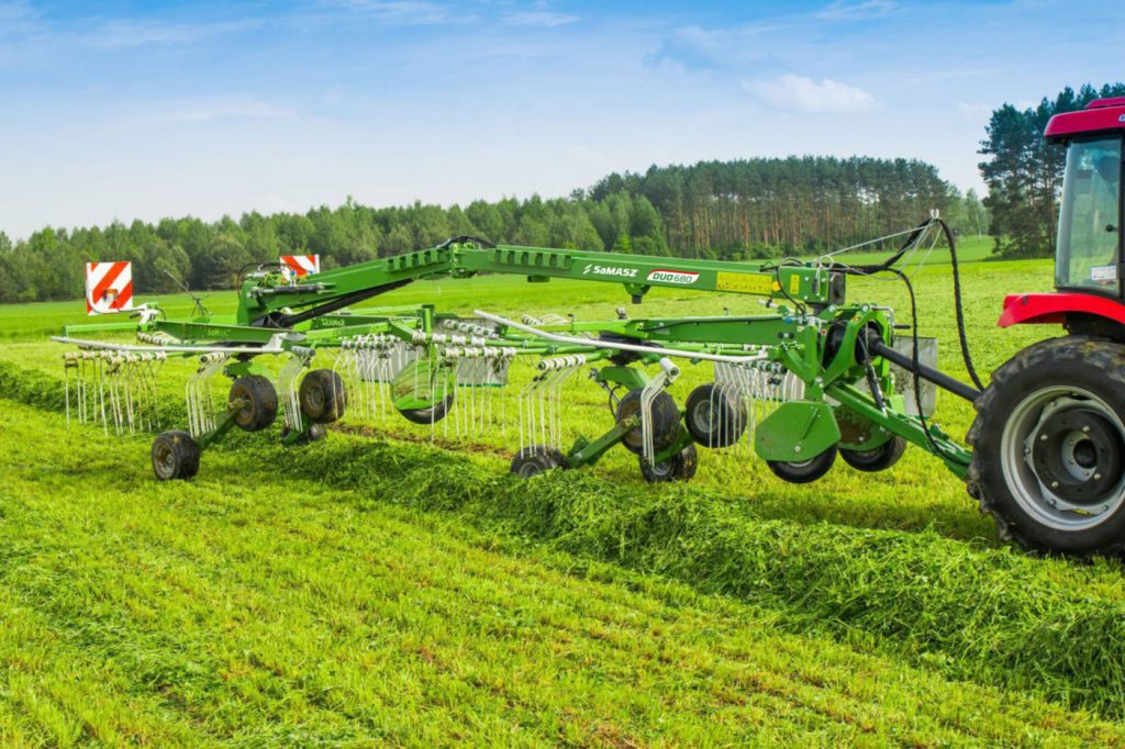 2-rotor rotary rakes DUO-1 or 2 windrows - Twin Clover Equipment LLC